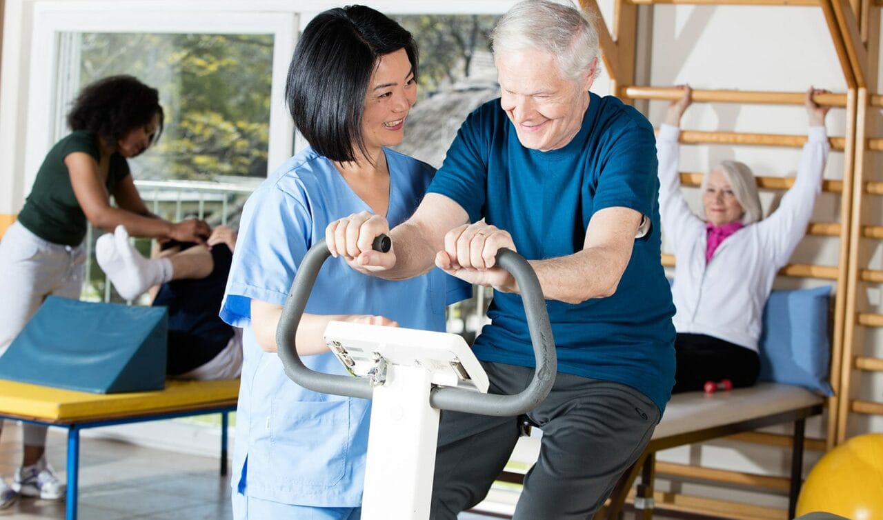 What's The Difference Between a PT and PTA In Canadian Healthcare?